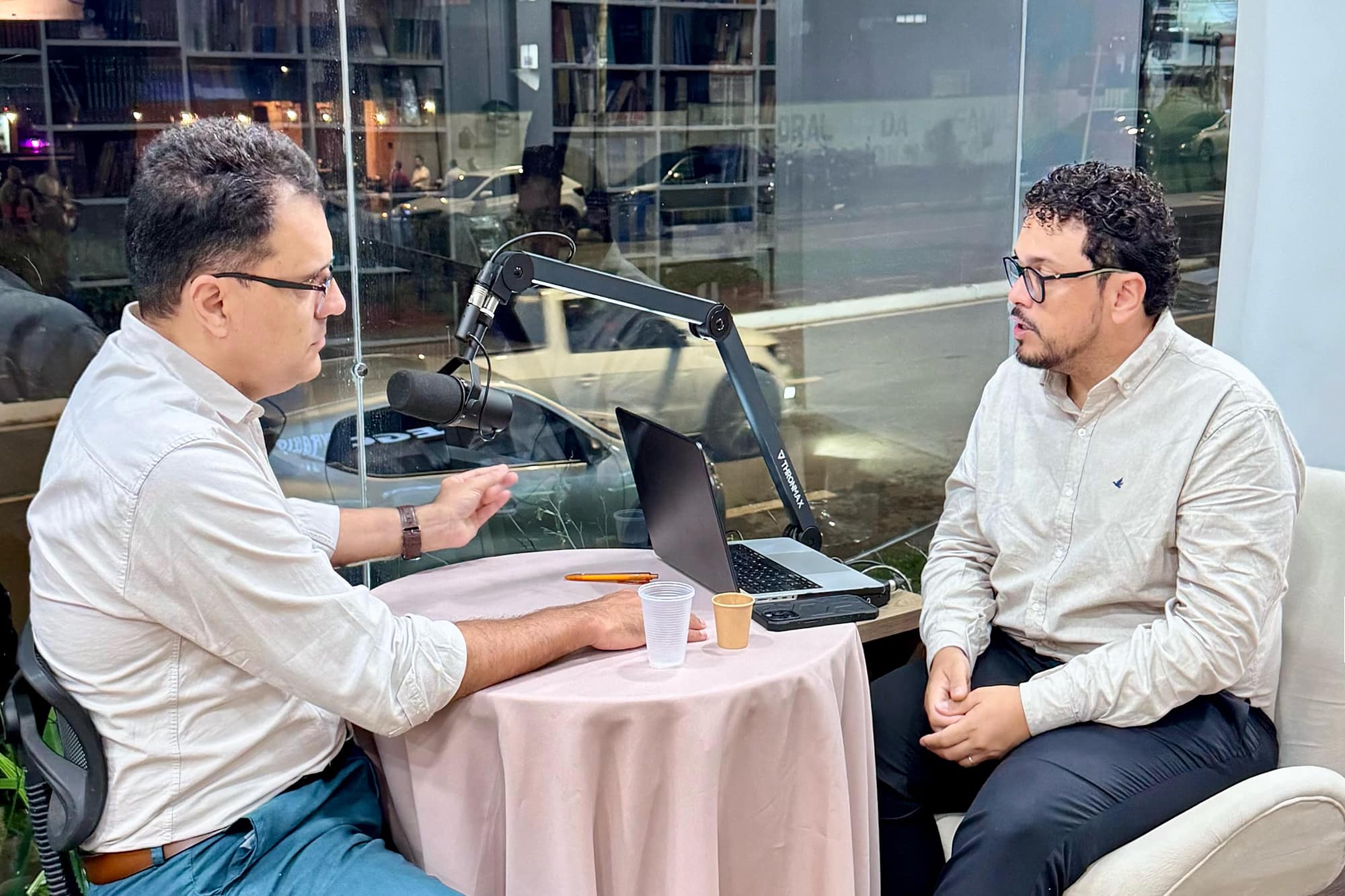 Vencedor do “Oskar” da psiquiatria e espiritualidade concede entrevista exclusiva ao Liras da ...